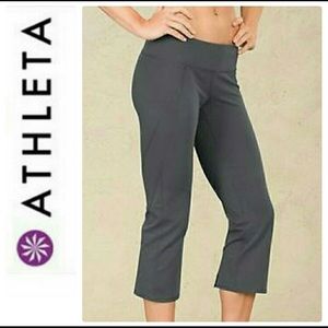 Athleta | Pants & Jumpsuits | Athleta Small Gray Power Ananda Capri ...